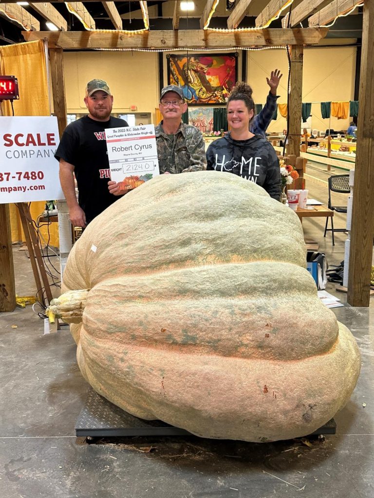 Winners Announced In Giant Pumpkin And Watermelon Competition – JoCo Report