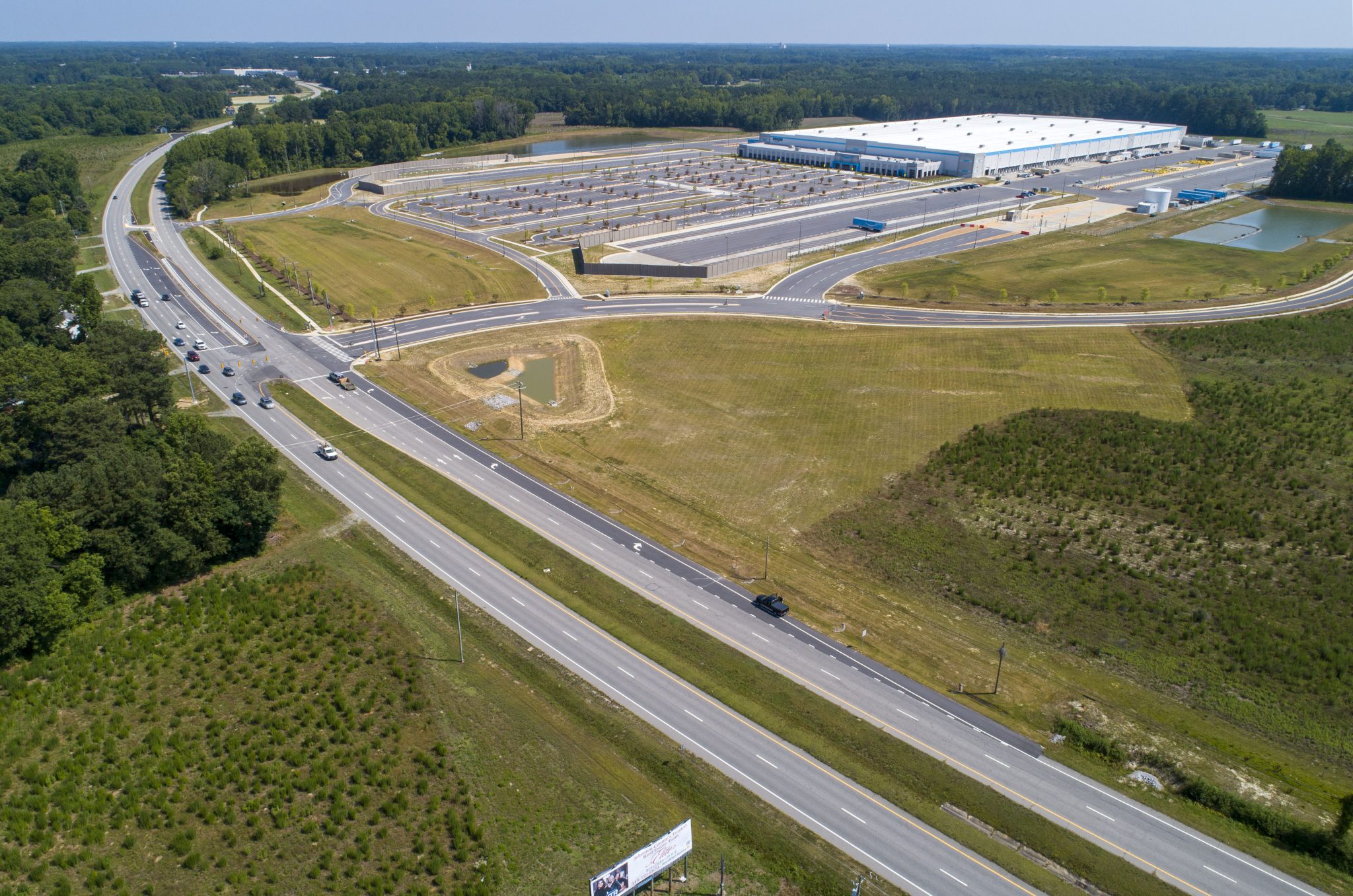 Amazon Officials Say Smithfield Warehouse Will Be Operational In Early ...
