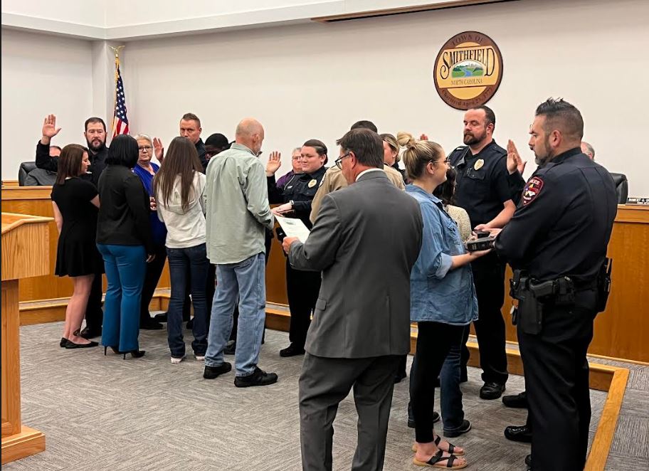 10 Police Officers Take Oath – JoCo Report