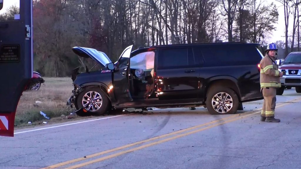 Update: ‘Menace’ Injures Three In Sampson County Crash – JoCo Report