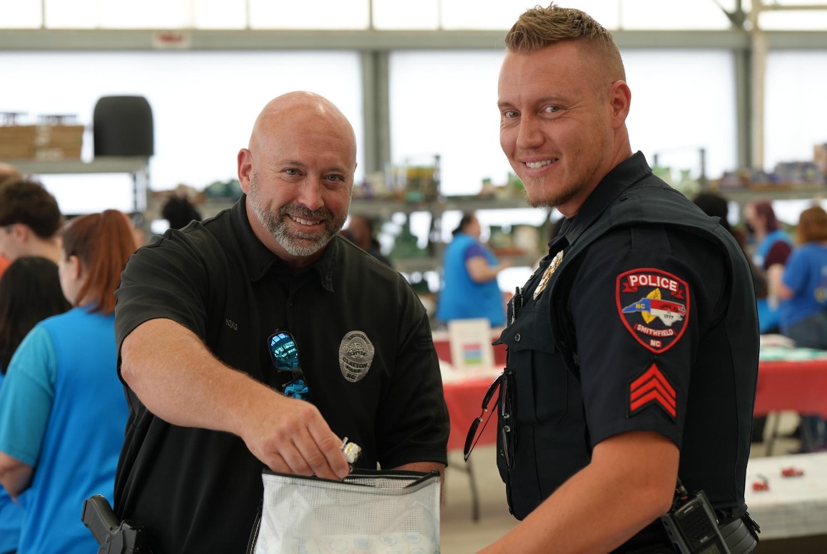 First Responder Come Together To Assemble Trauma Kits4Kids | JoCo Report