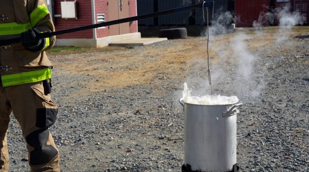 Fire Officials Demonstrate Holiday Cooking Dangers – JoCo Report