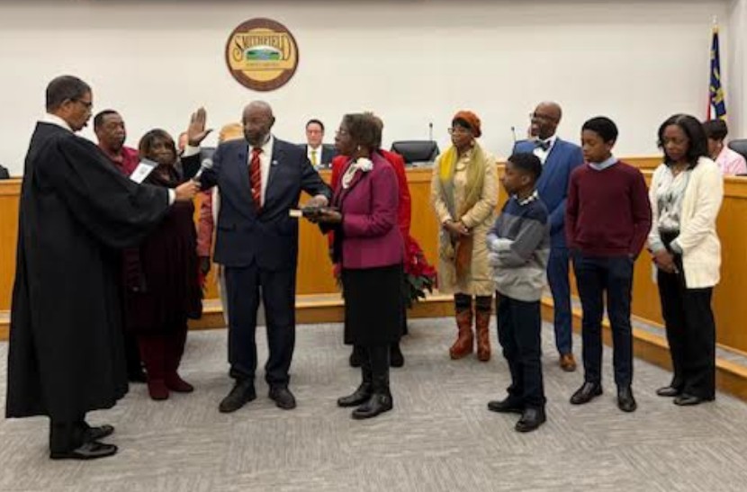 Smithfield Holds Swearing-In Ceremony – JoCo Report
